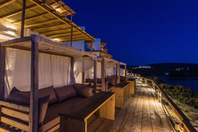 Salt Suites - Milos