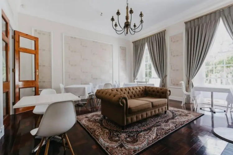 Akamah Estate - Cape Town