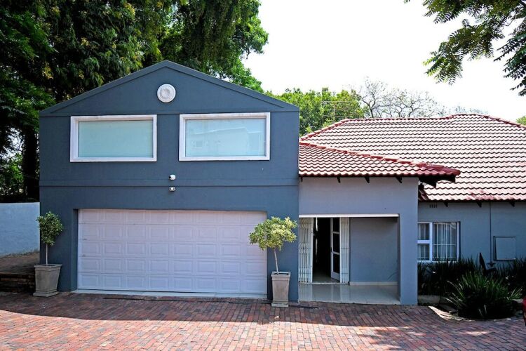 Zwelakho Luxury  Furnished Apartments - Sandton