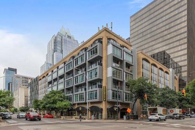 Littlefield Lofts, Hosted By Placemakr - 6th Street - Austin, TX