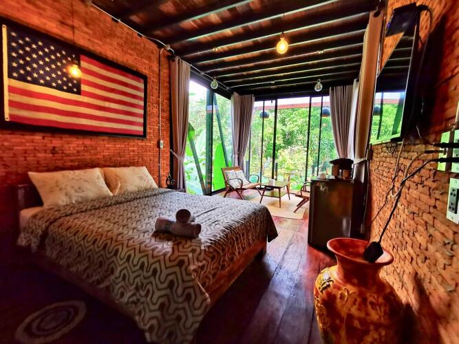Voraman Hut - Doi Saket District