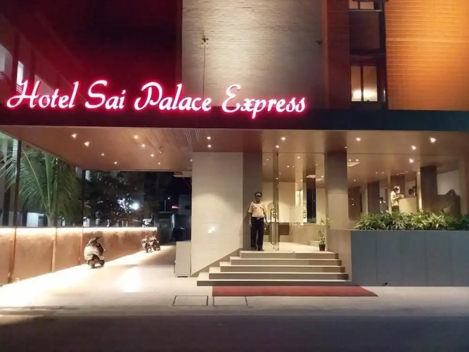 Hotel Sai Palace Express - Shirdi