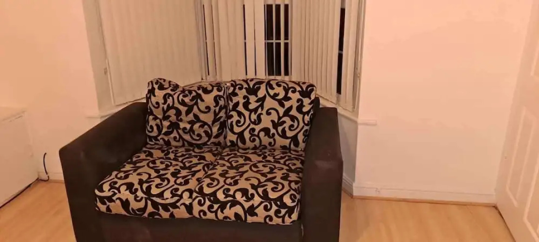 Tranquil Neston Grove Retreat In Birmingham - Birmingham
