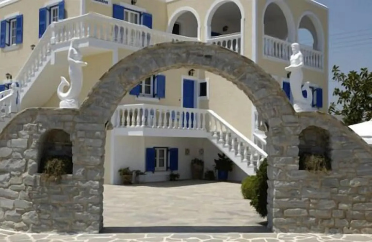 Eleana Studios - Paros