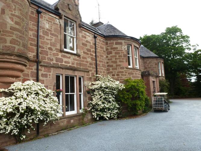 Heathpark House - Blairgowrie and Rattray