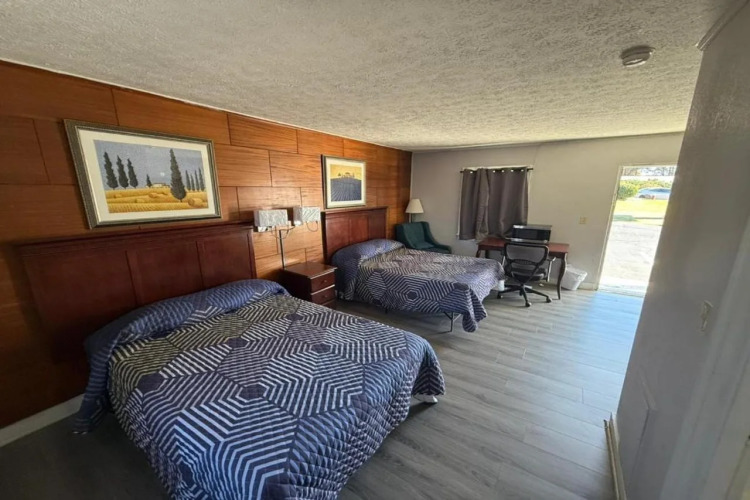 Oyo Hotel Economy Inn Us-29 Danville - Danville, VA