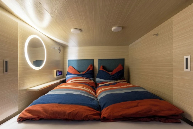 Mue Cubes - Capsule Hotel - Basel