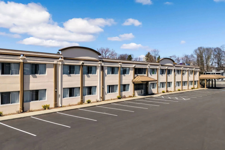 Days Inn By Wyndham Albany Suny - Albany, NY