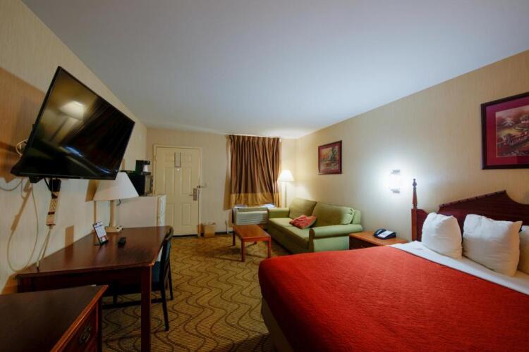 Brentwood Inn And Suites - 