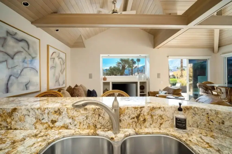 Casa Del Rio Luxe 3br W Pool Spa Lake Views - La Quinta, CA