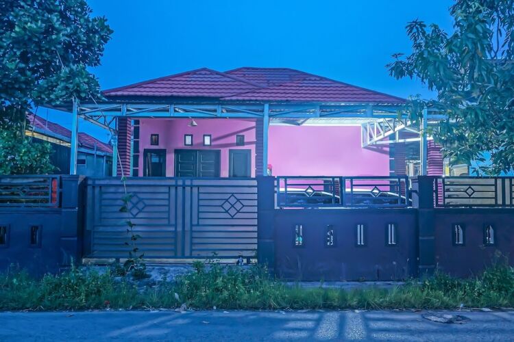 Spot On 92466 Adam Kost Syariah - Banjarmasin