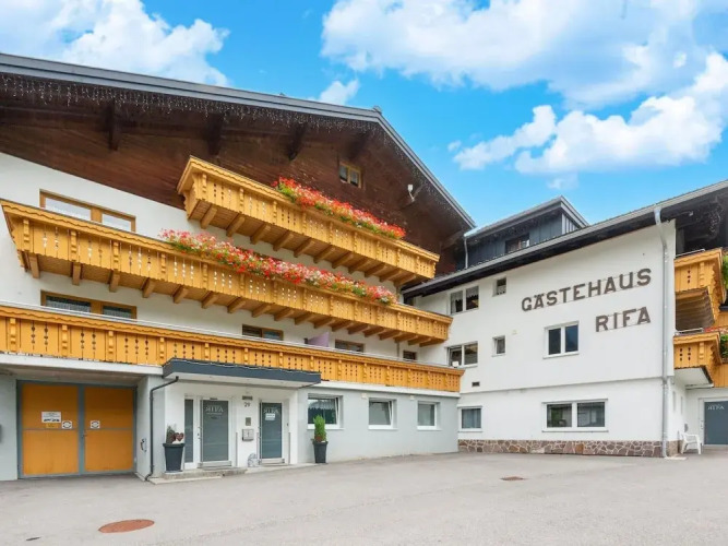 Spacious Apartment Near The Centre And Ski Resort - Montafon