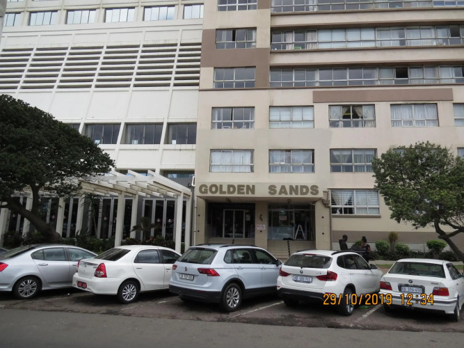 Accommodation Front - Classy 4 Sleeper With Ocean Views - Durban