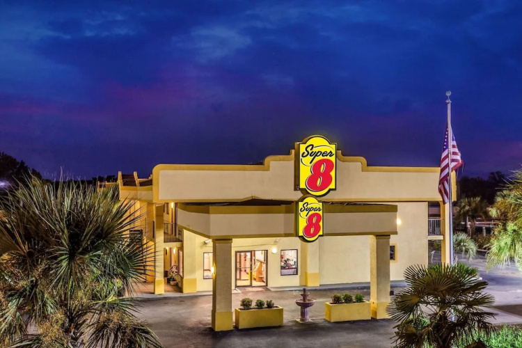 Super 8 Stockbridge - Stockbridge, GA
