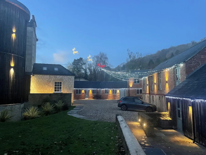 Railway Apartments - Nailsworth