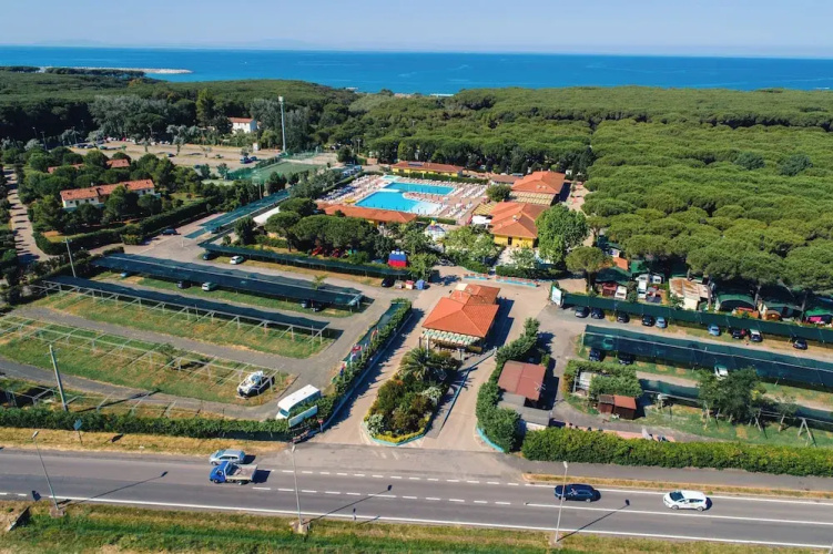 Hotiday Marina Di Cecina - Cecina