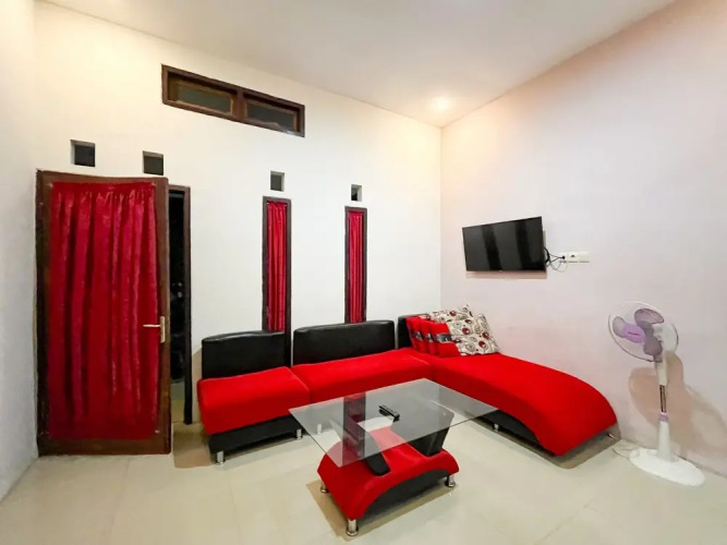 Oma Kost 3 Probolinggo Mitra Reddoorz - Probolinggo