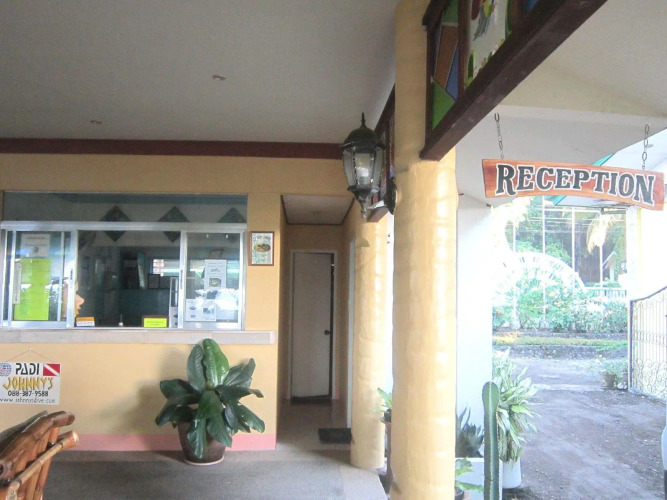 Golden Sunset Beach Club - Mambajao