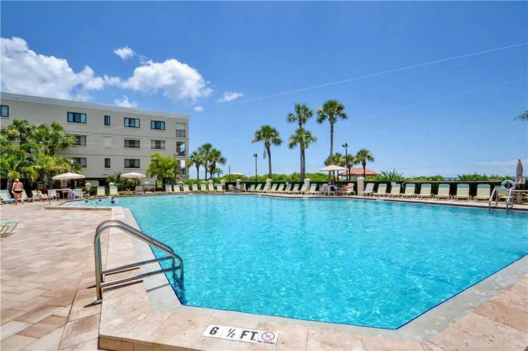 Land's End 5-305 - Treasure Island, FL