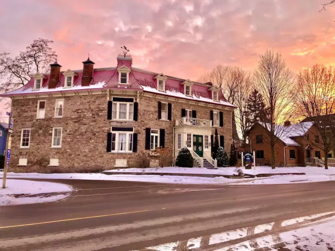 Chrysler House - Gananoque