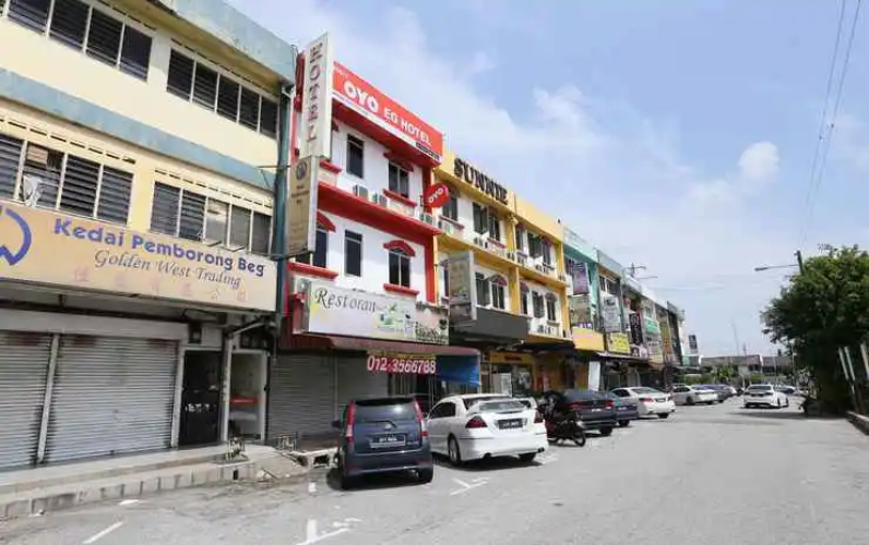 Eg Hotel, Jj - Ulu Tiram