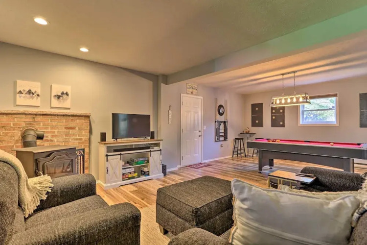 Tobyhanna Home W/ Hot Tub & Resort Amenities - Tobyhanna, PA