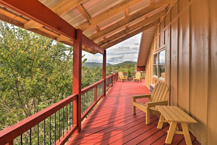 Updated Mtn View Studio W/ Loft - Near River! - 墨爾本