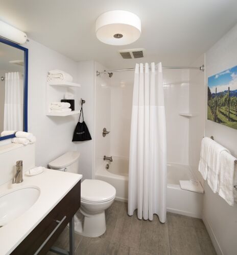 Hampton Inn Long Island / Commack - Northport, NY