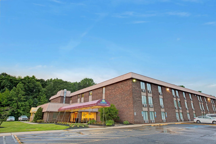 Days Inn By Wyndham East Windsor/hightstown - Allentown, NJ
