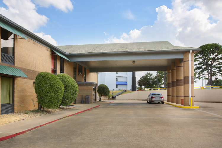 Oyo Hotel Texarkana Trinity Ar Hwy I-30 - Texarkana, AR