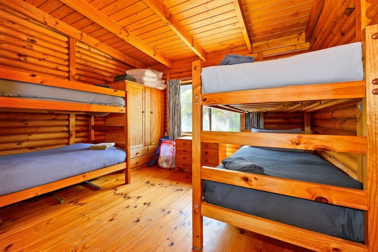 Cloudy Bay Cabin - Bruny Island