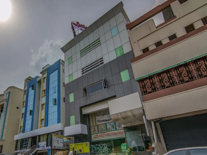 Oyo 16120 Balajee Classic Inn - Visakhapatnam