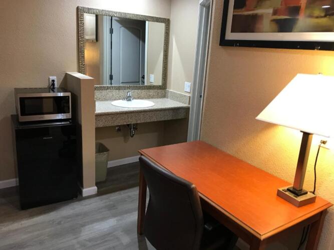 Budget Inn Motel - Coachella, CA