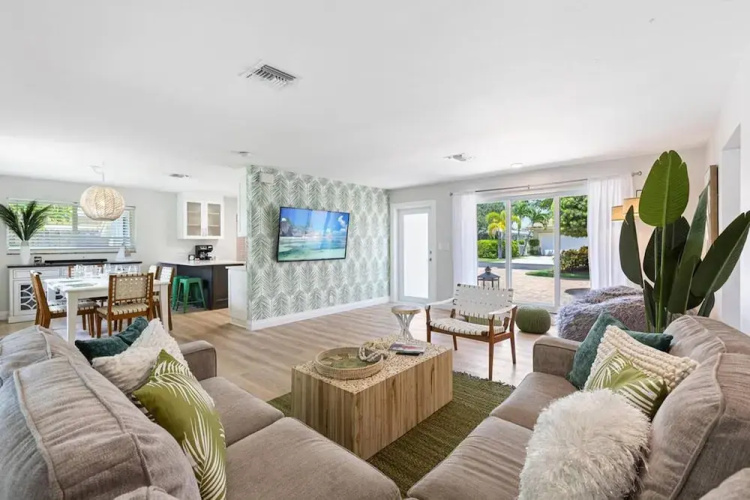 Cozy Home At Lighthouse Point With Pool - Boca Raton, FL