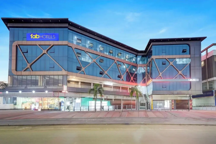 Fabhotel Lake View I - Vadodara