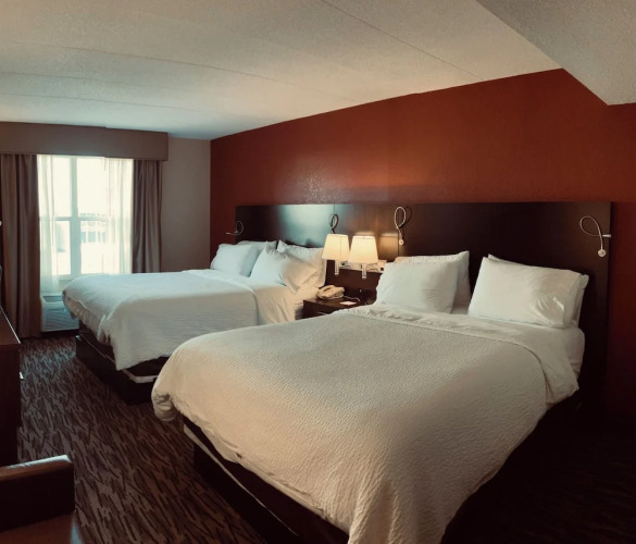 Pearl Street Hotel & Suites - La Crosse
