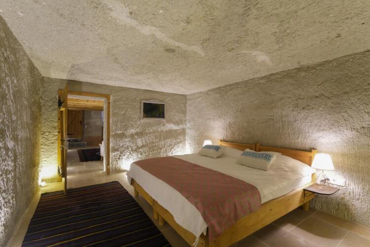 My Cave Suites - Nar
