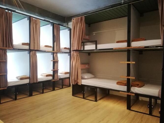 Pinxs Hostel Gunung Sahari - Jakarta