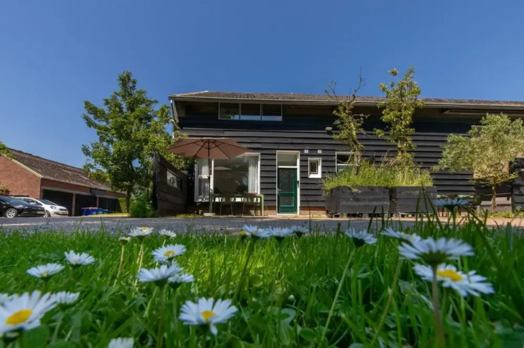 Apartment With Mini Campsite And Playground - Breezand