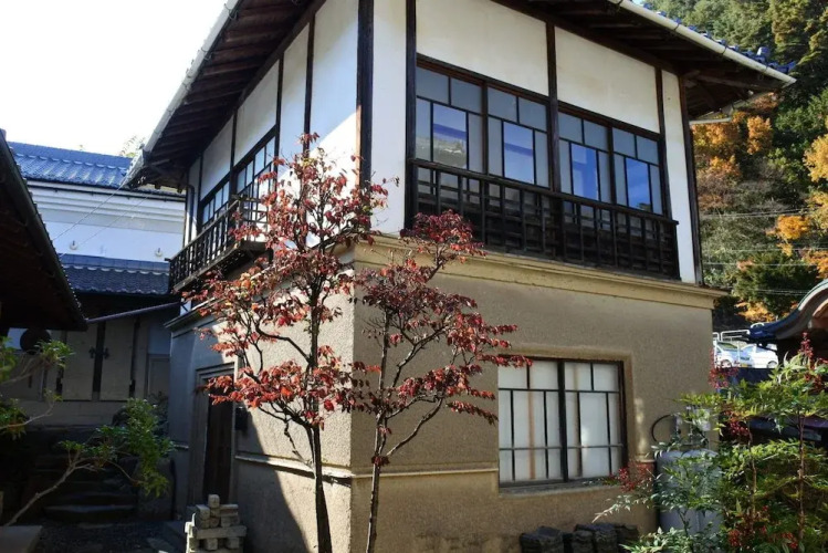 Yamashiroya Resort - 우에다시