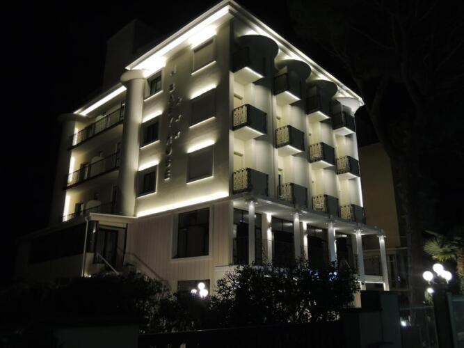 Hotel Baby Bed And Breakfast - Cervia