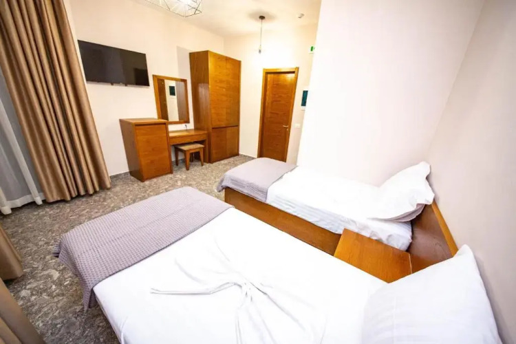 Hotel Center - Ksamil