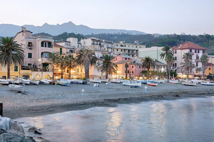 Acqua Marina 800 M Dal Mare - Cogoleto