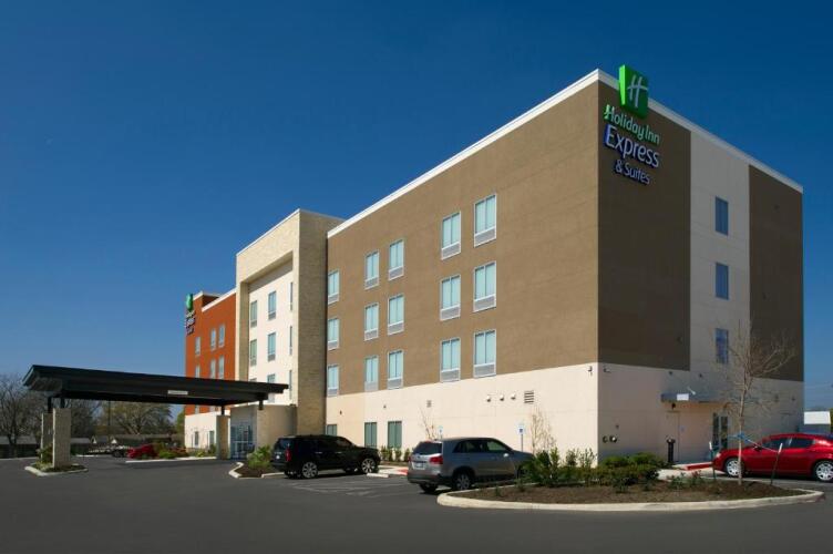 Holiday Inn Express & Suites New Braunfels - New Braunfels, TX