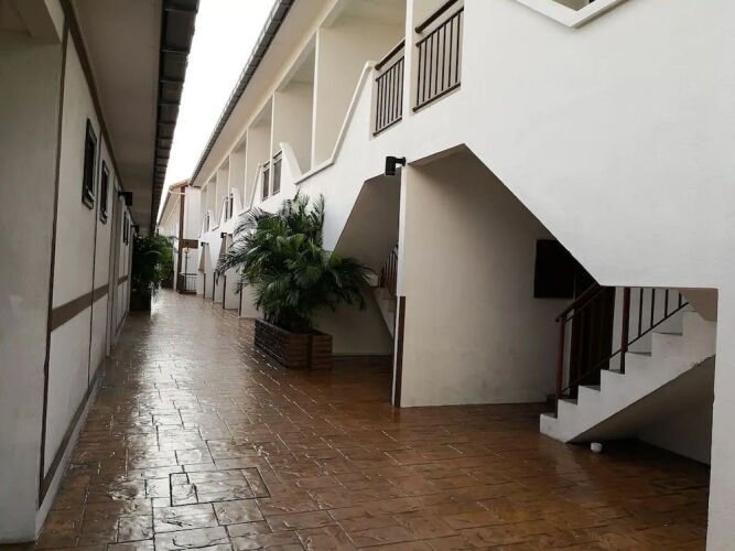 Alpine Lxpd Water Chalet - Port Dickson