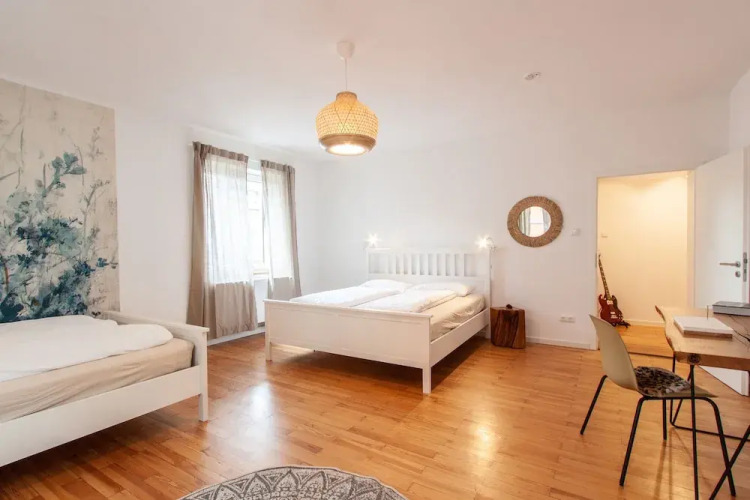 Cozy Living Near Residence With Terrace - Würzburg