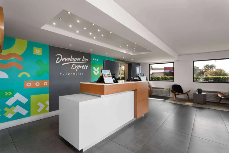 Developer Inn Express Fundamental, A Travelodge By Wyndham - Celebration, FL