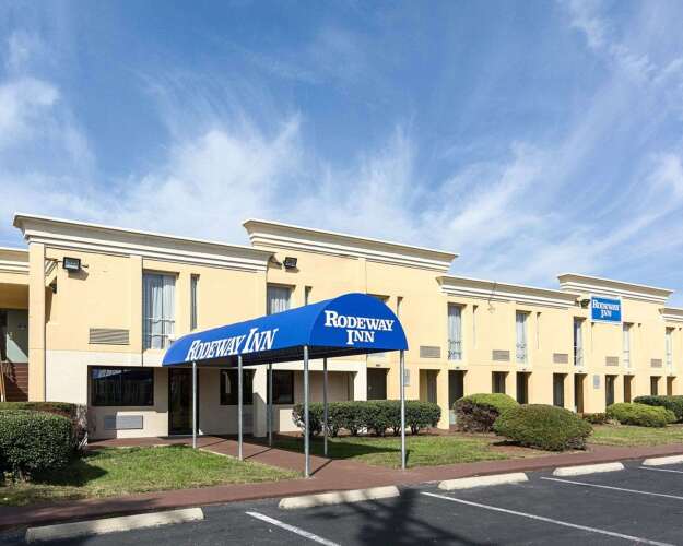 Rodeway Inn Joint Base Andrews Area - Largo, MD