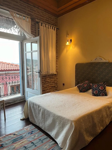 Tarihi Gulsun Hanim Konagi - Ayvalık