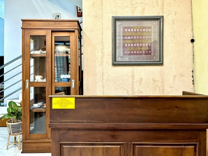 D Maktab Syariah Mitra Reddoorz Malang - Malang